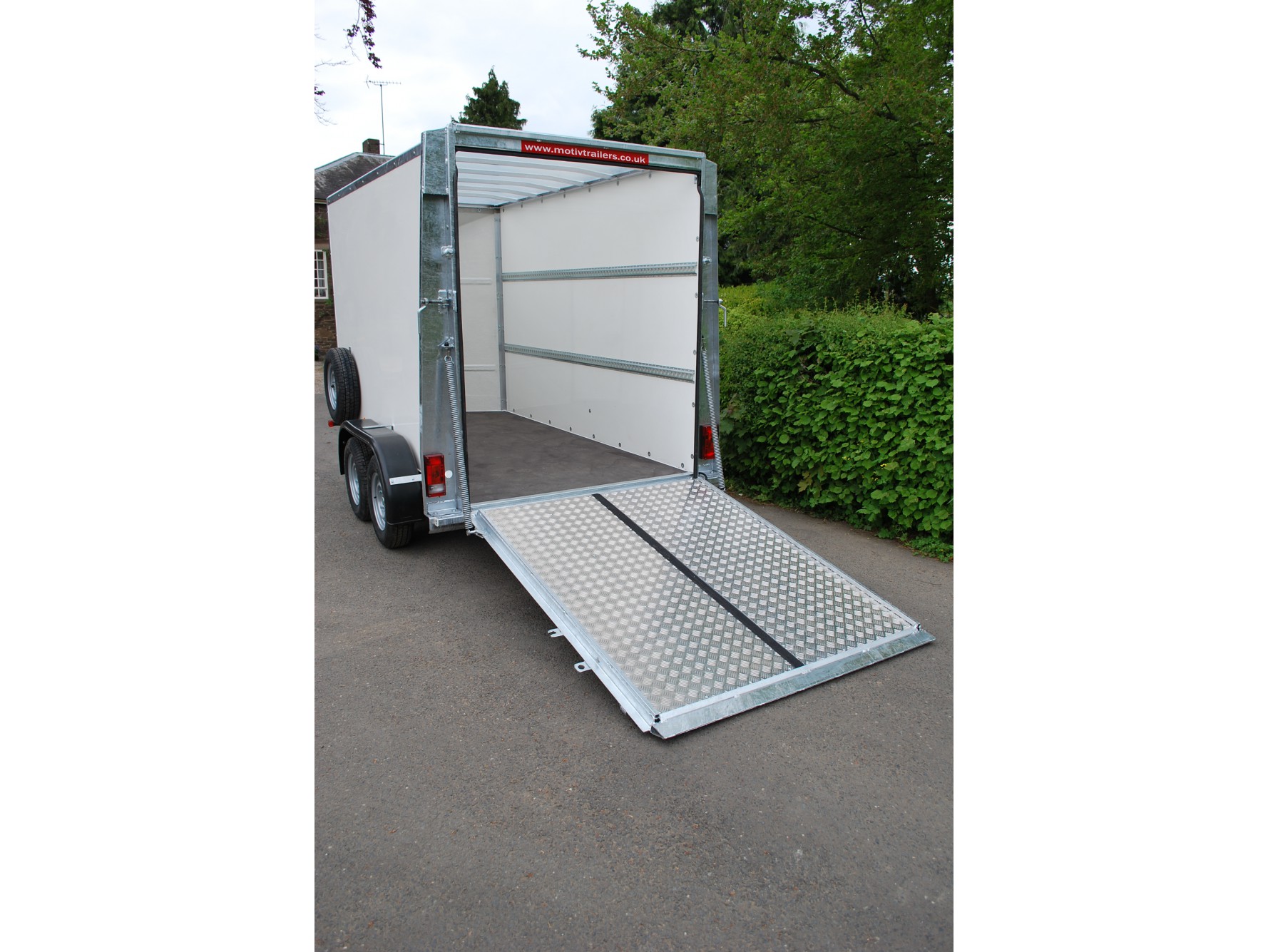 Motiv Trailers | Box Van Double Twin Axle Trailer