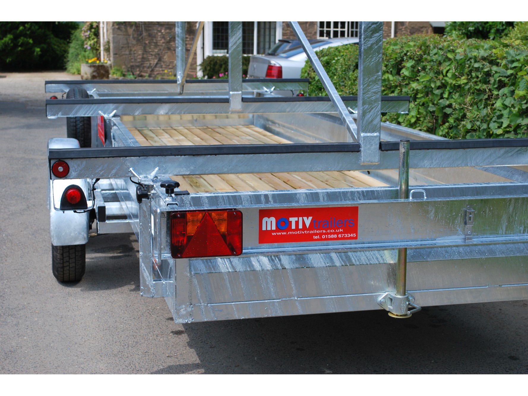 Motiv Trailers | TC 2000 3x12 Centre Post Rowing Boat Trailer
