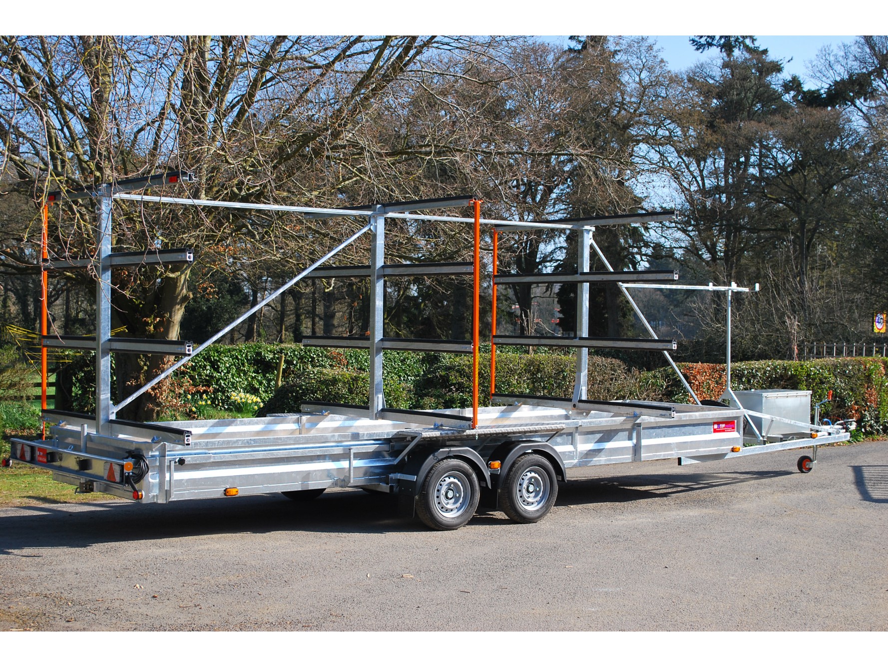 Motiv Trailers | TC 2000 3x16 Centre Post Rowing Trailer