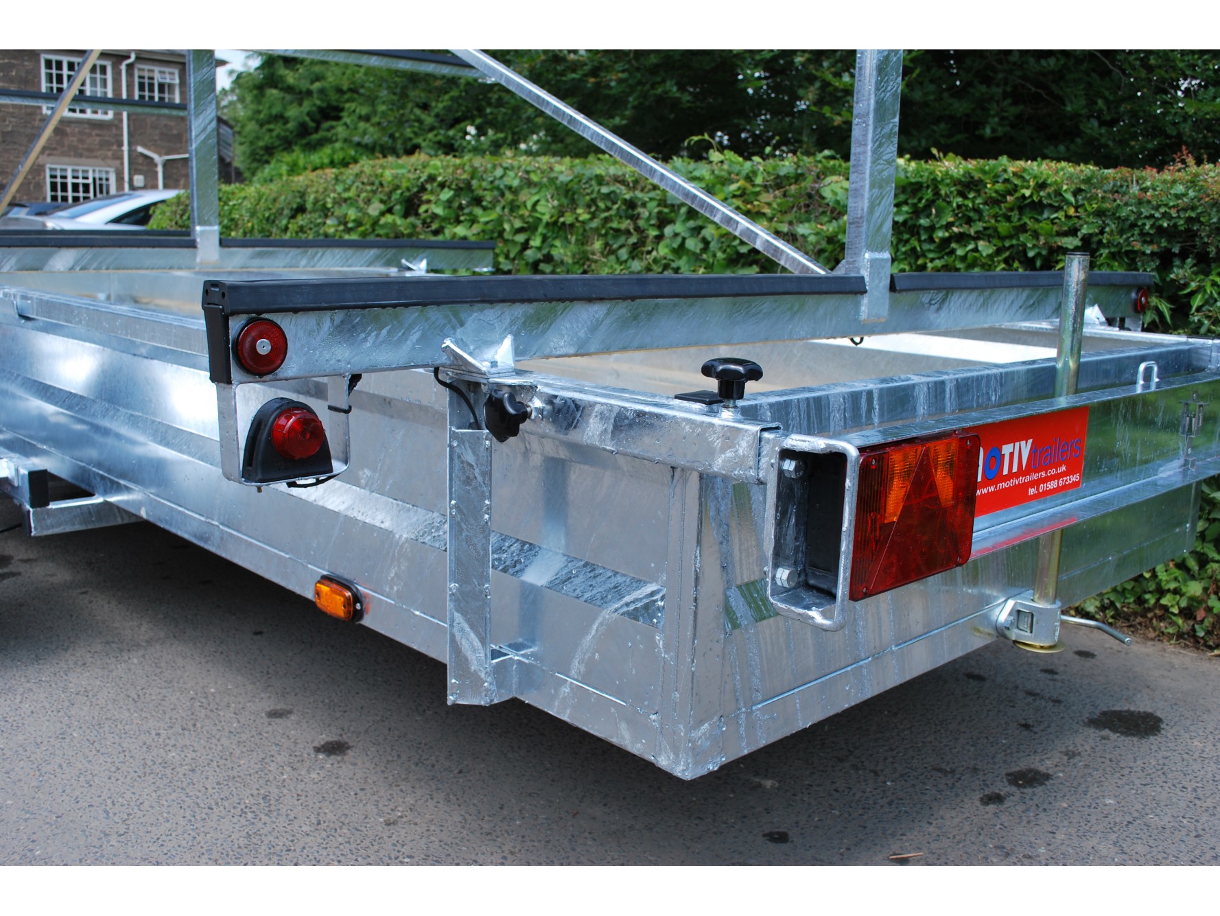 Motiv Trailers | TC 2000 HDG 3x9 Rowing Boat Trailer